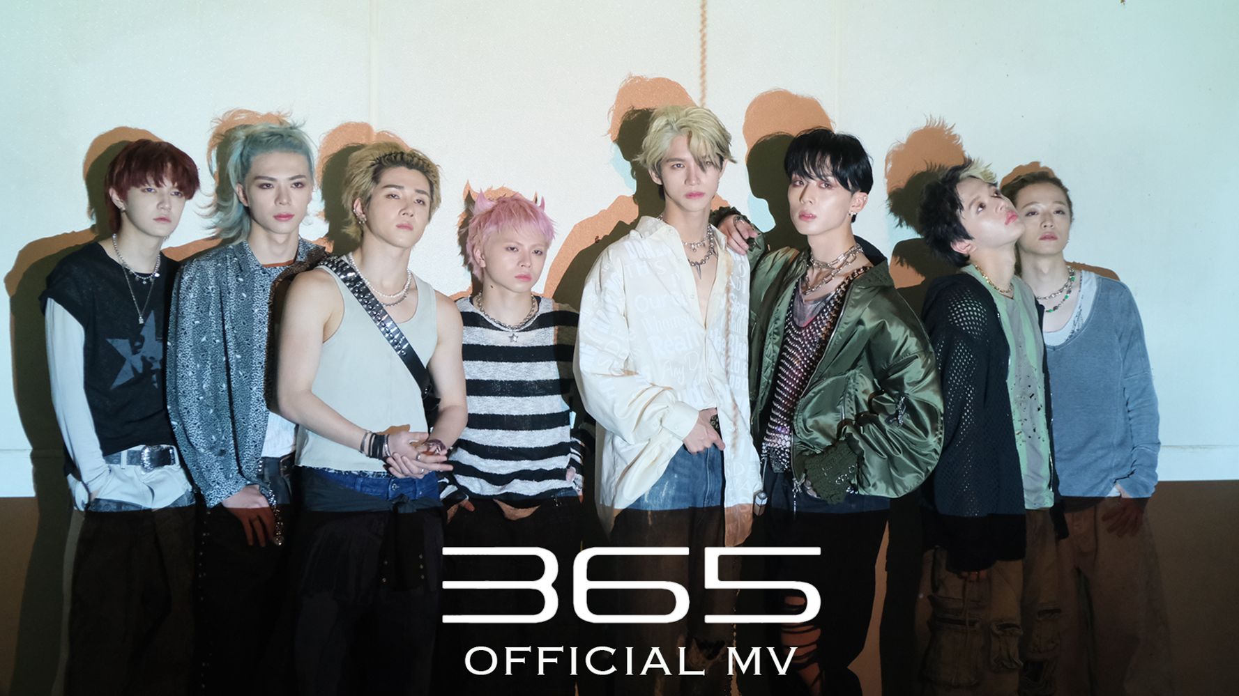 MEOVV - ‘MEOW’ M/V-叫我比热容-meow-哔哩哔哩视频