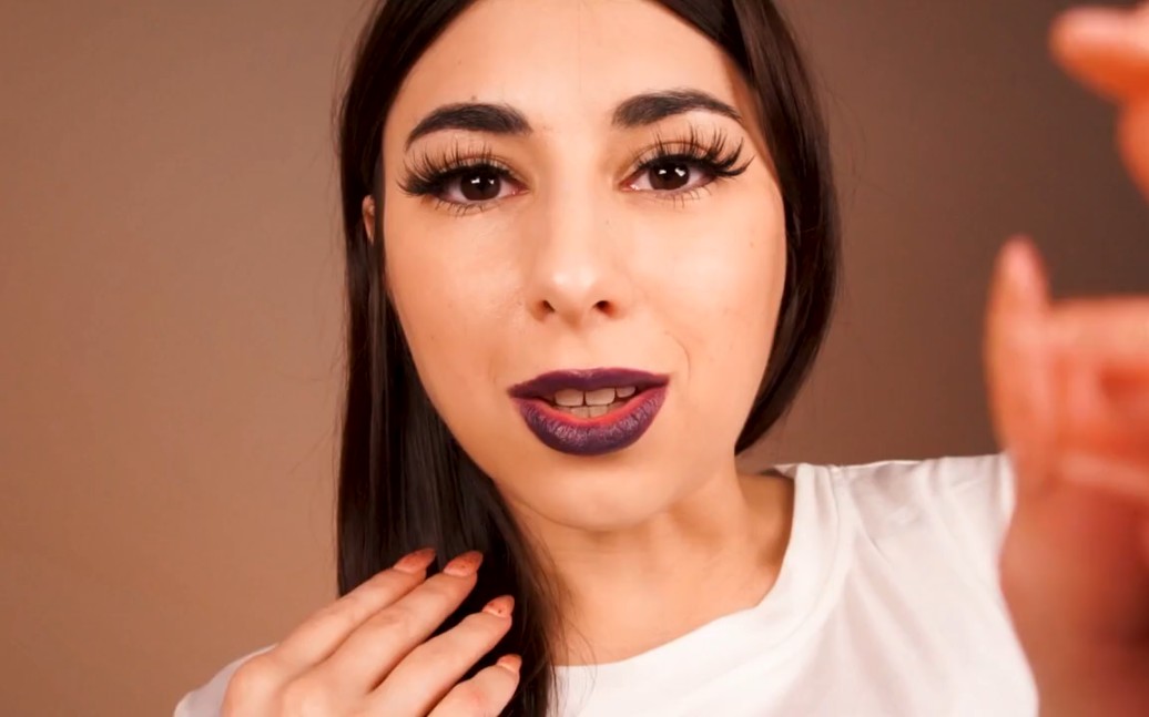 【lunarexx助眠】用唾液吐槽你的画(个人关注)_哔哩哔哩_bilibili