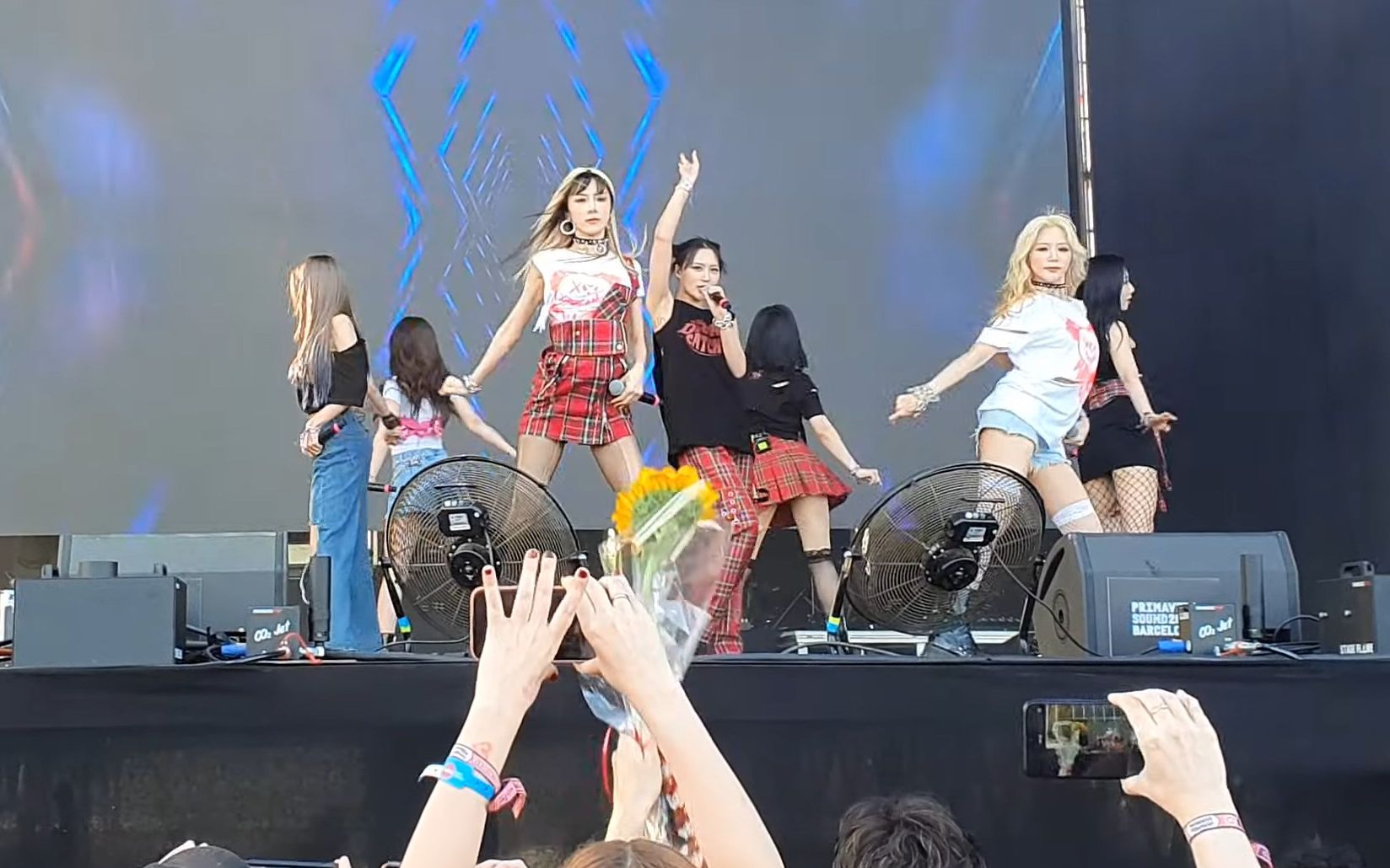 【DREAMCATCHER】'Chase Me' @220604 Primavera Sound_哔哩哔哩_bilibili