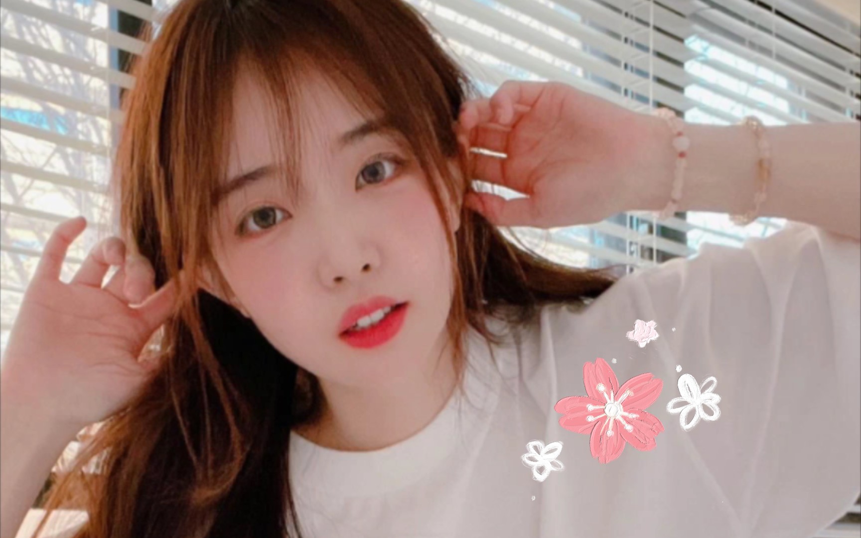 第一次粉丝见面会，唱歌跳舞问答，有爱的粉丝@momorina