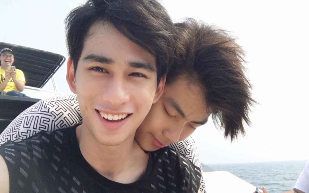 [Ohm×Toey]161129直播事故，承认我们在交往！！！_哔哩哔哩_bilibili