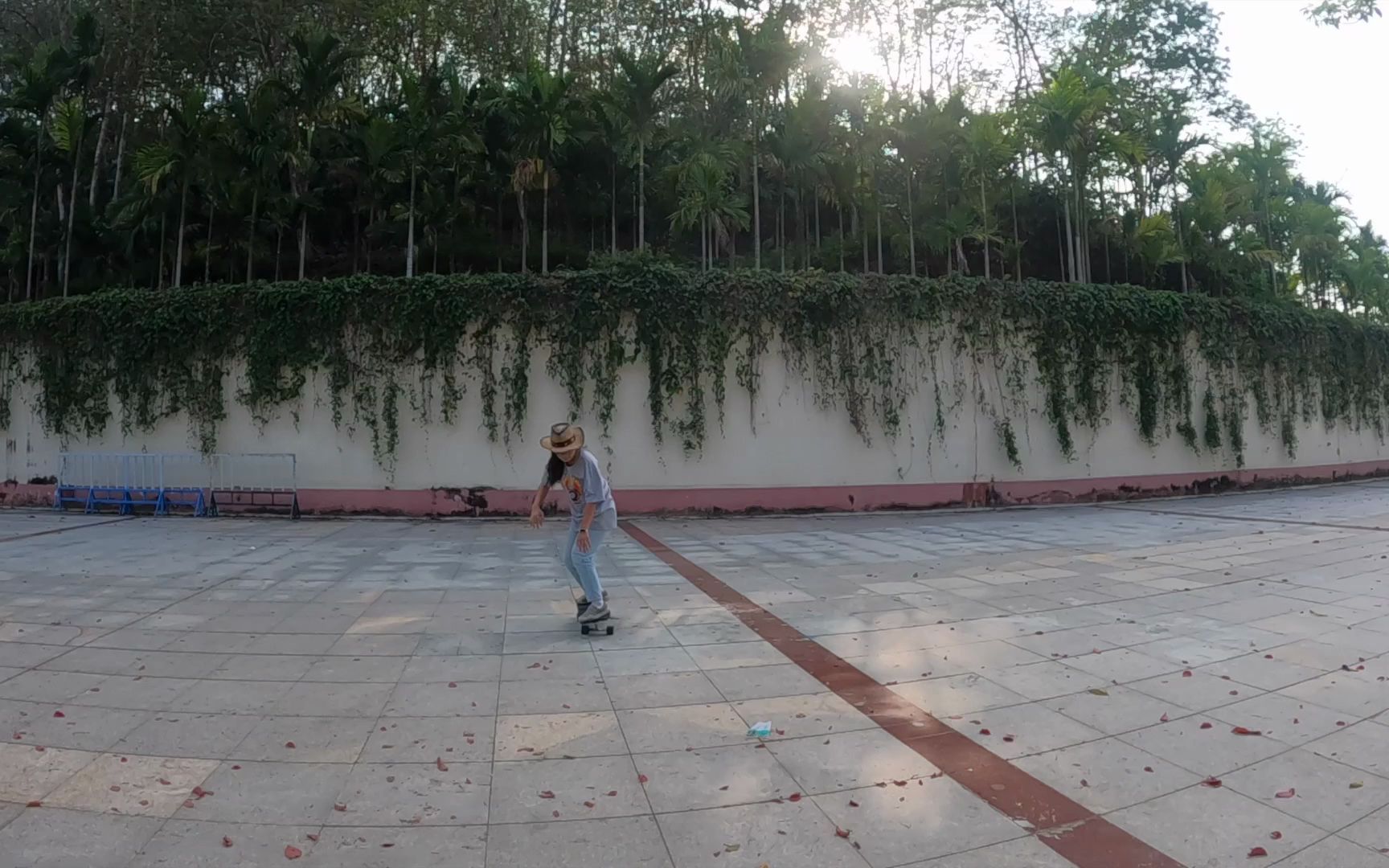 【陆地冲浪板测评】Backwave 陆地冲浪试滑咯_哔哩哔哩_bilibili