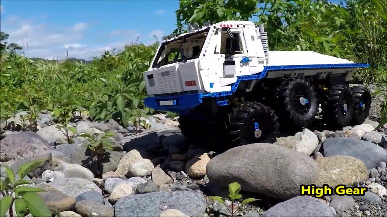 LEGO Tatra T813 8x8 PROFA_哔哩哔哩 (゜-゜)つロ 干杯~-bilibili