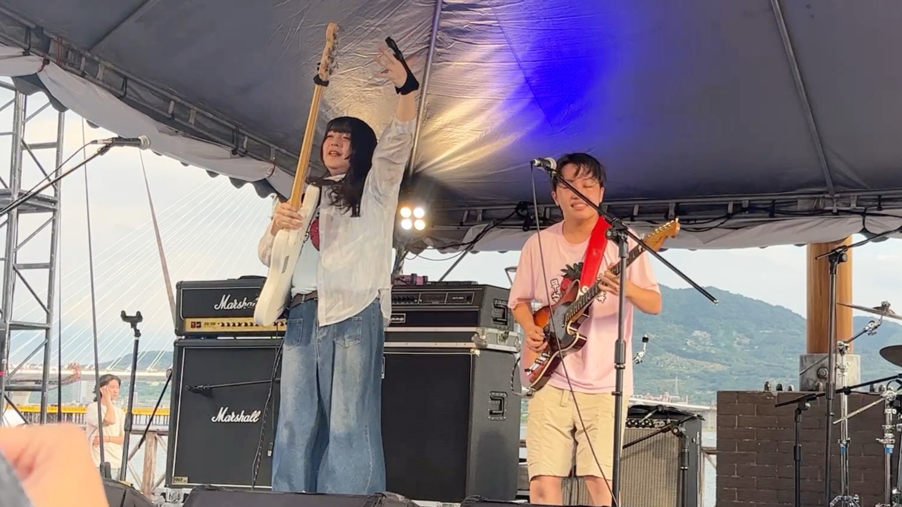 這個高中生樂團入圍海祭決賽了？！這首是他們的新歌「算式」-馮羿FengE-馮羿FengE-哔哩哔哩视频