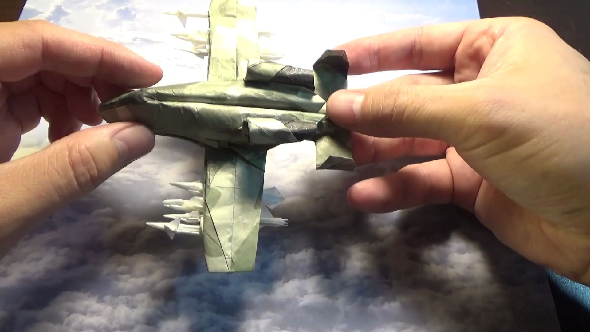 Fairchild Republic A-10 Thunderbolt II origami tutorial._哔哩哔哩_bilibili