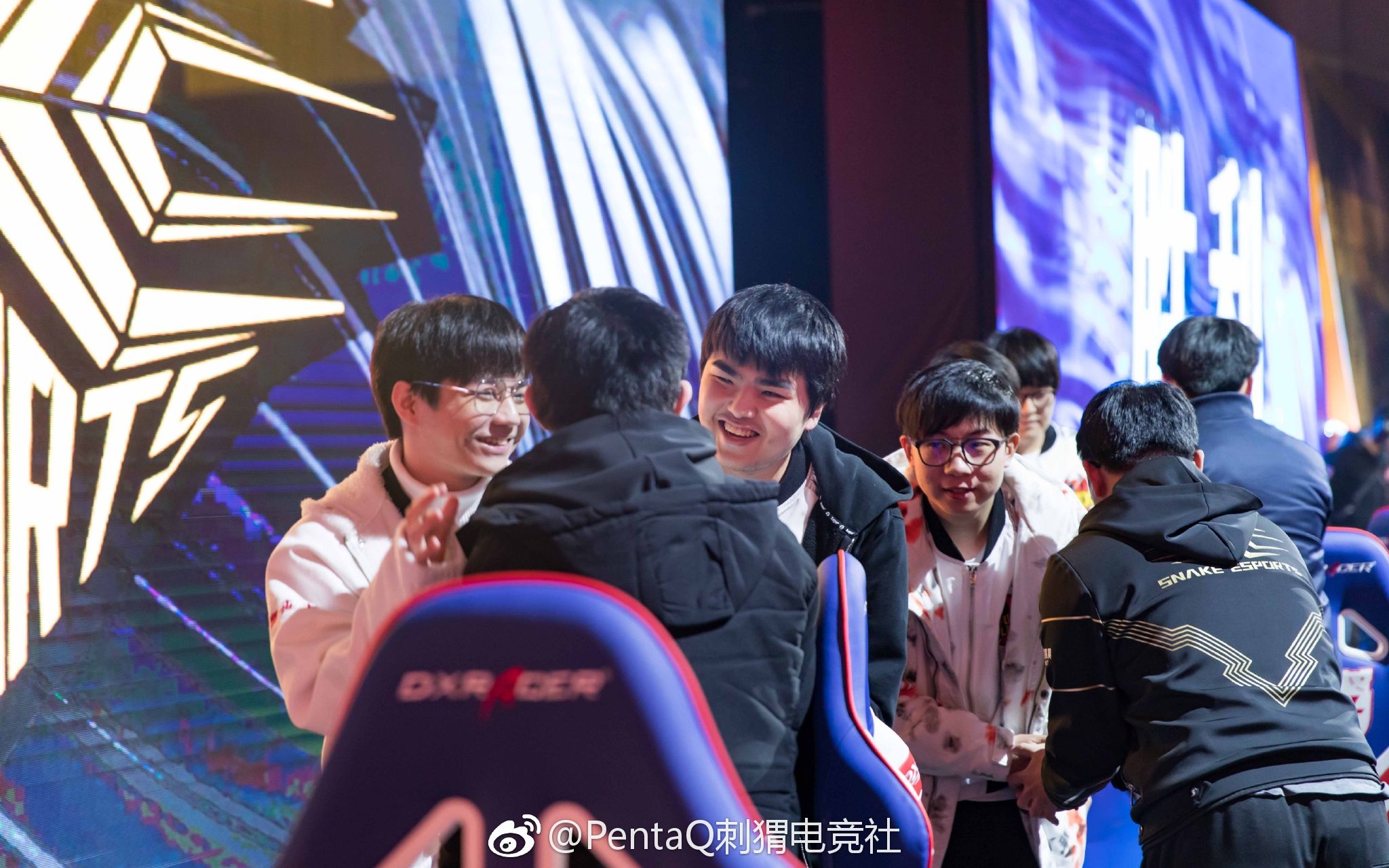 【FPX】【翔松】考古 18年春季赛赛后采访_哔哩哔哩bilibili