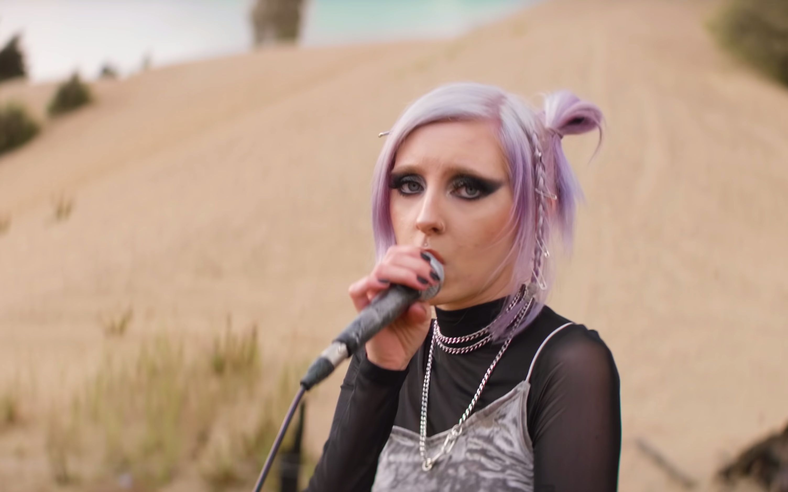 德国女主唱后核/电子/另类金属FUTURE PALACE - Malphas (OFFICIAL VIDEO)