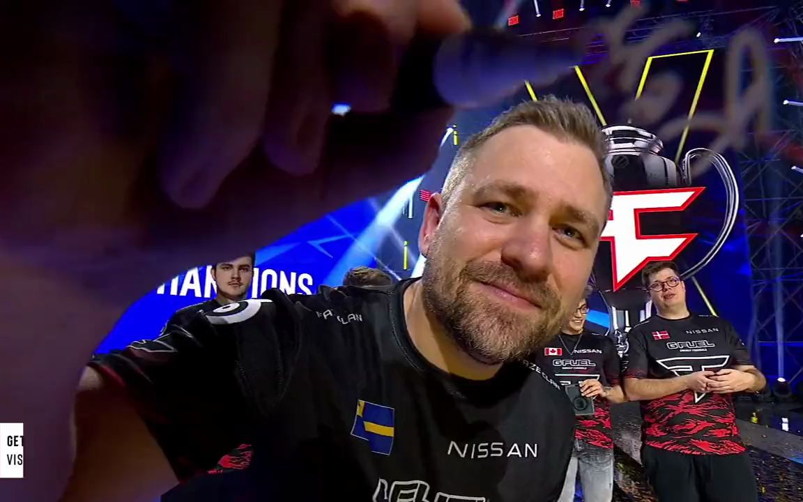 Faze Clan IEM签名壁纸