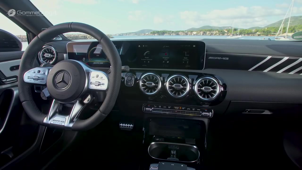 2019_Mercedes_A35_AMG_-_INTERIOR_and_DESIGN
