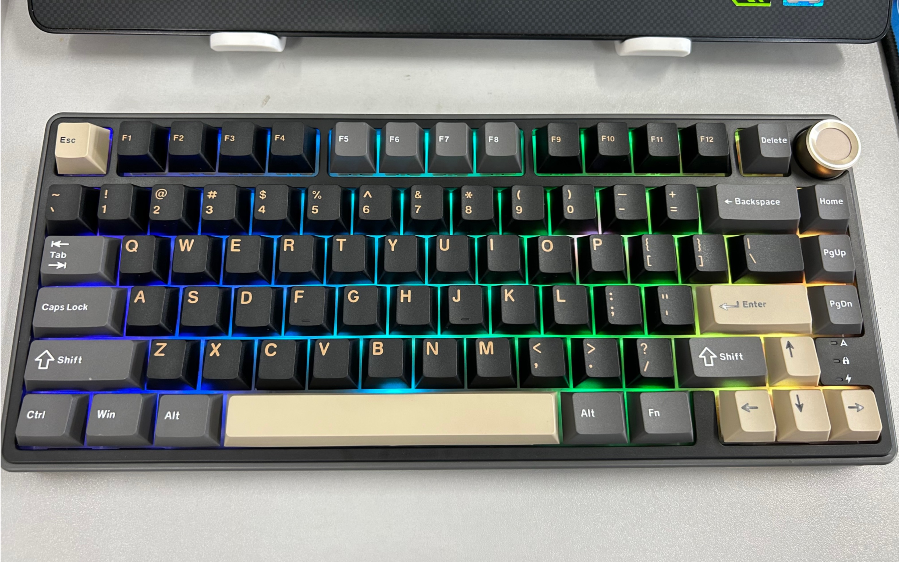 RKR75，既然键帽拉夸就换喽，真好搭配一下