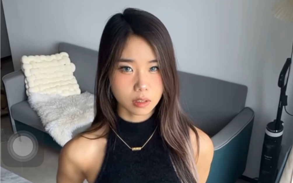 不二梅Miko 极简穿搭甜妹