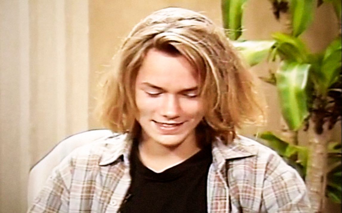 【瑞凡菲尼克斯】River Phoenix Interview 1988_哔哩哔哩_bilibili