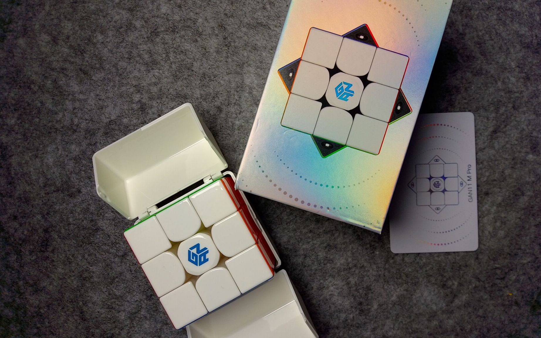 GAN 11 m pro UV钻面版测评_哔哩哔哩_bilibili