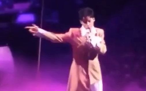 Prince-Call My Name 现场视频！！！（2004）_哔哩哔哩_bilibili