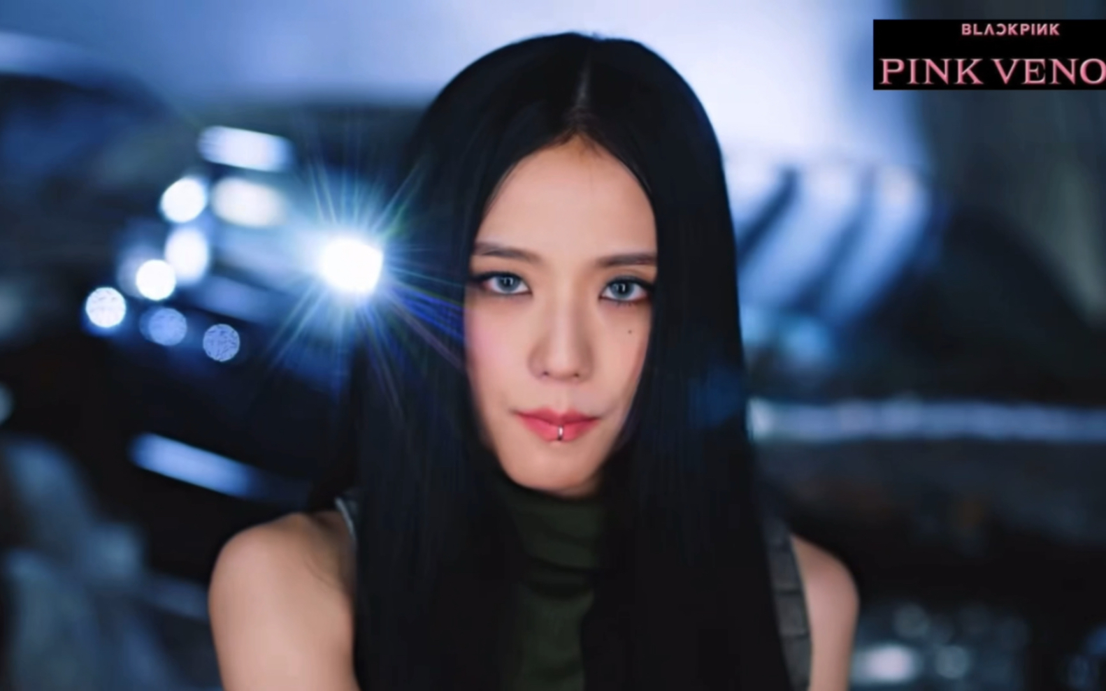 JISOO《Pink Venom》纯享版_哔哩哔哩_bilibili