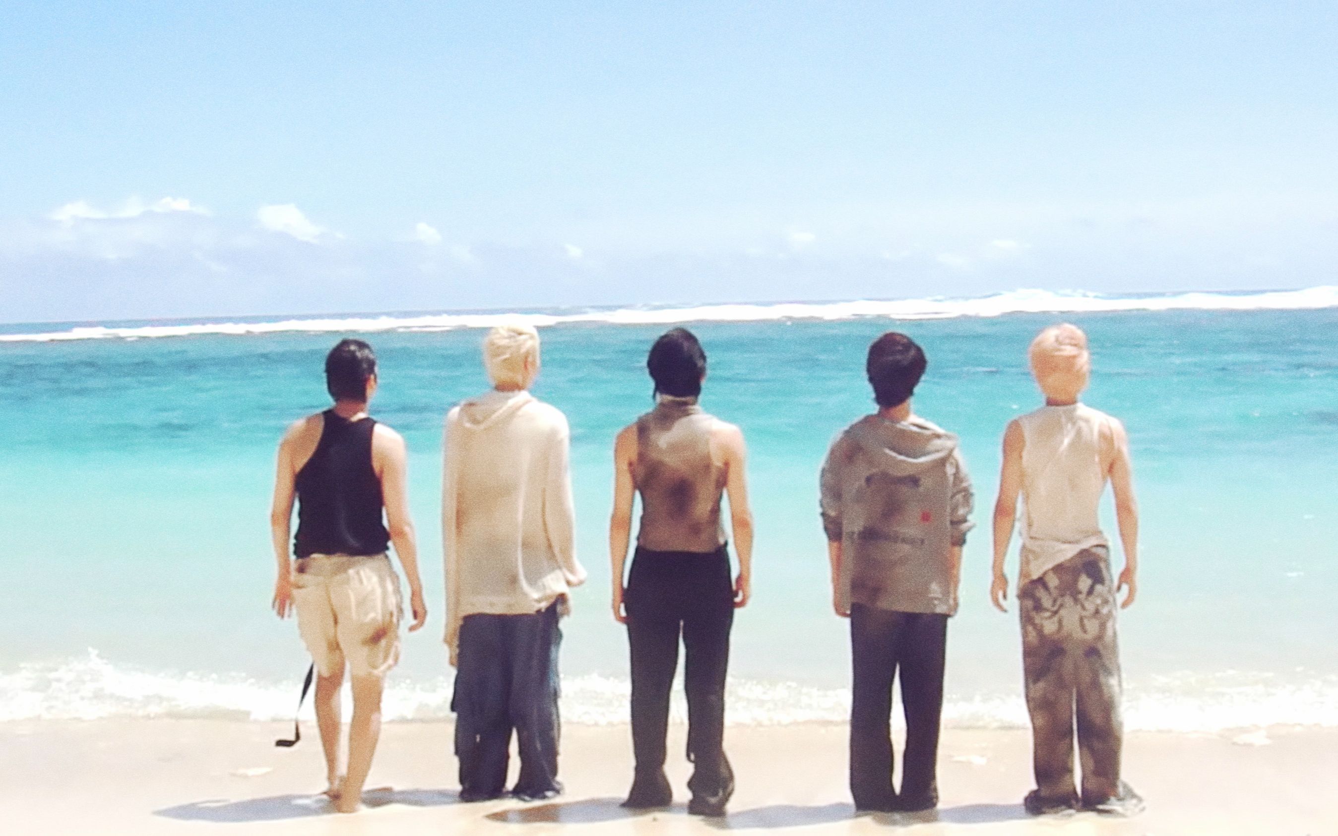 TXT Mood Film - Beach ver.-TXT_OFFICIAL-TXT_OFFICIAL-哔哩哔哩视频