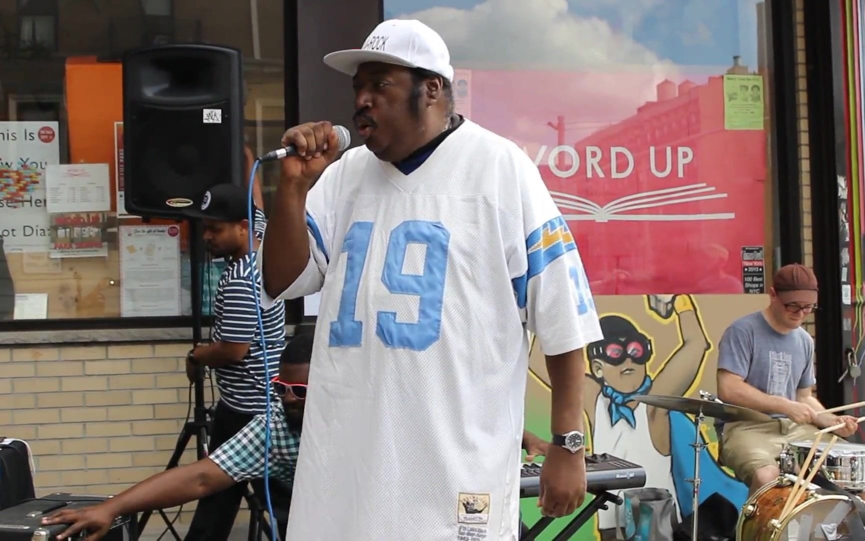 T La Rock - It's Yours live with Lexiglass at Word Up_哔哩哔哩_bilibili