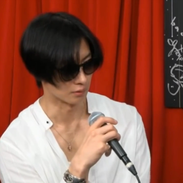 Dir En Grey Shinya Interview