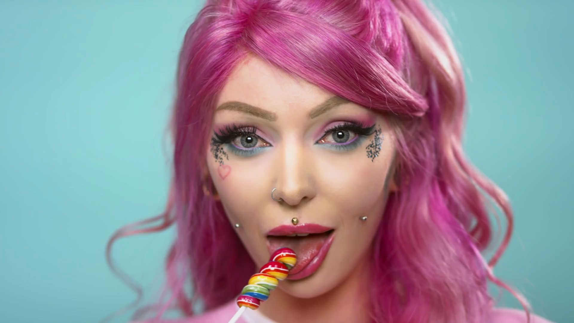 Eskimo Callboy - Hypa Hypa (OFFICIAL VIDEO) 害怕害怕_哔哩哔哩_bilibili