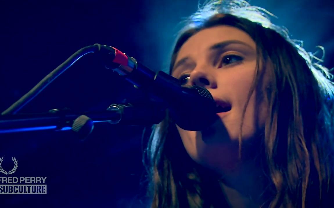 Wolf Alice - Blush 现场表演_哔哩哔哩 (゜-゜)つロ 干杯~-bilibili