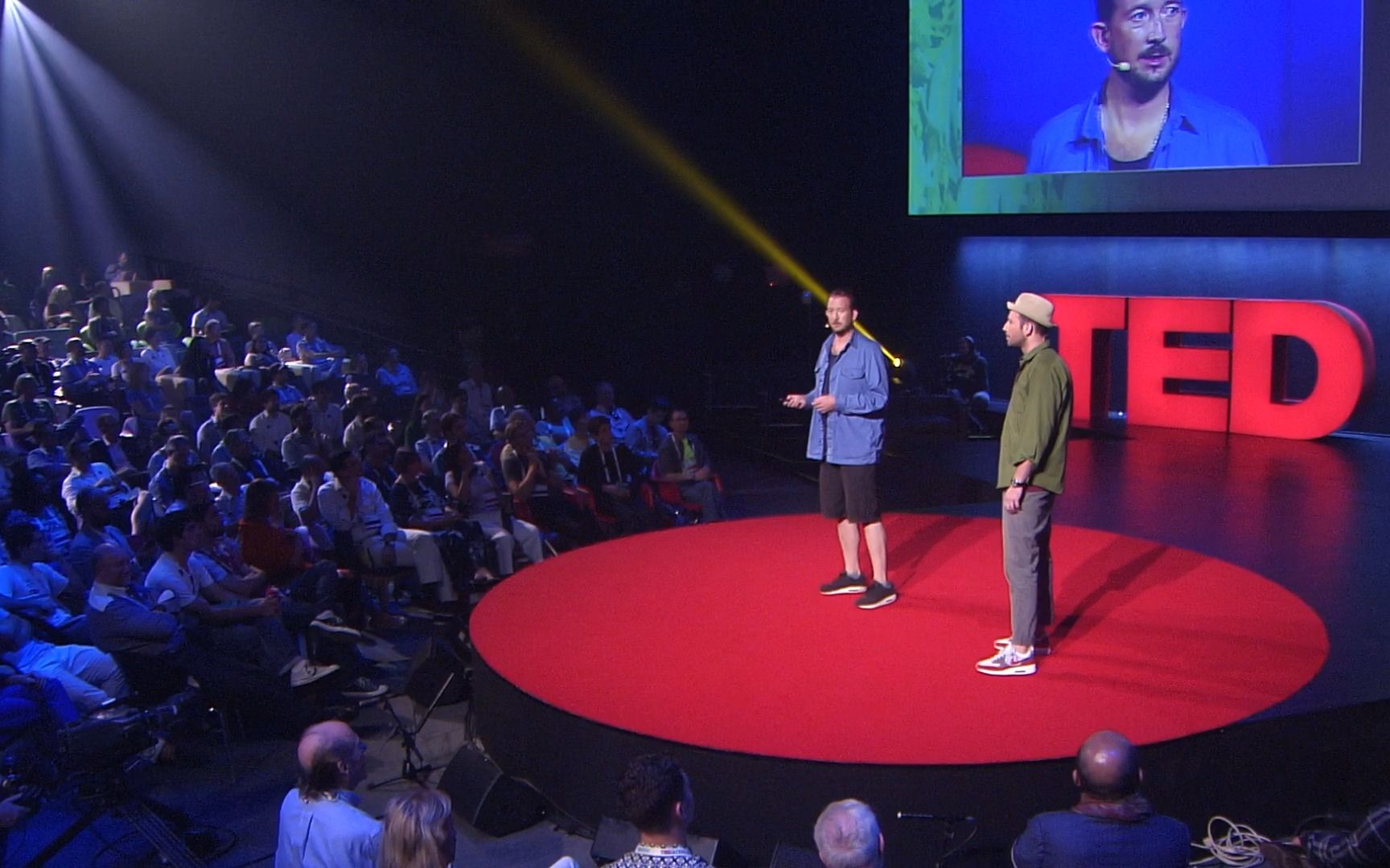 彩绘如何改变社区？【TED演讲】-TED官方-TED官方-哔哩哔哩视频