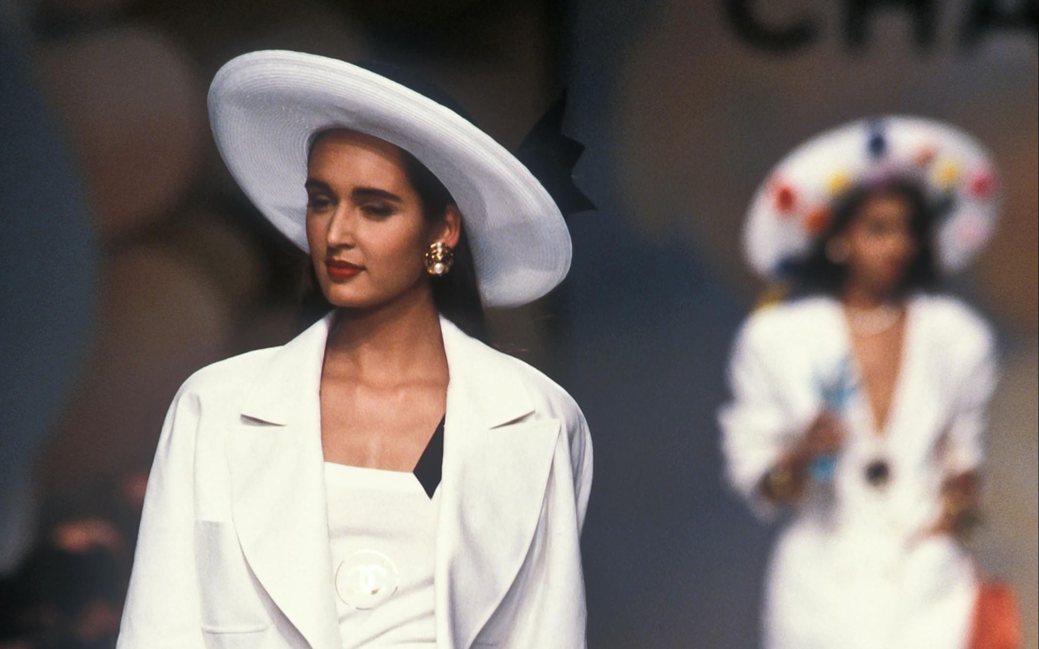 CHANEL 1988 Spring/Summer Autumn/Winter fashion show_哔哩哔哩 (゜-゜)つロ 干杯 ...