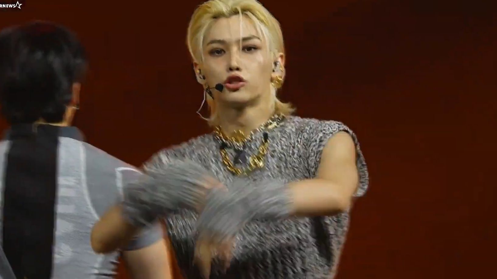 【KIOF】🚨 KISS OF LIFE -‘BAD NEWS’ 官方MV-次十四-svt-这些洗脑的歌-哔哩哔哩视频