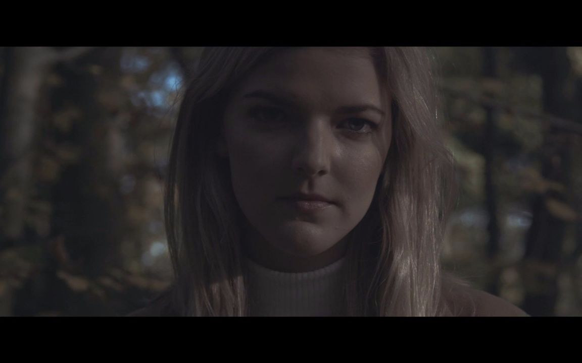 Carys Selvey - Shallow (Official Video)_哔哩哔哩_bilibili