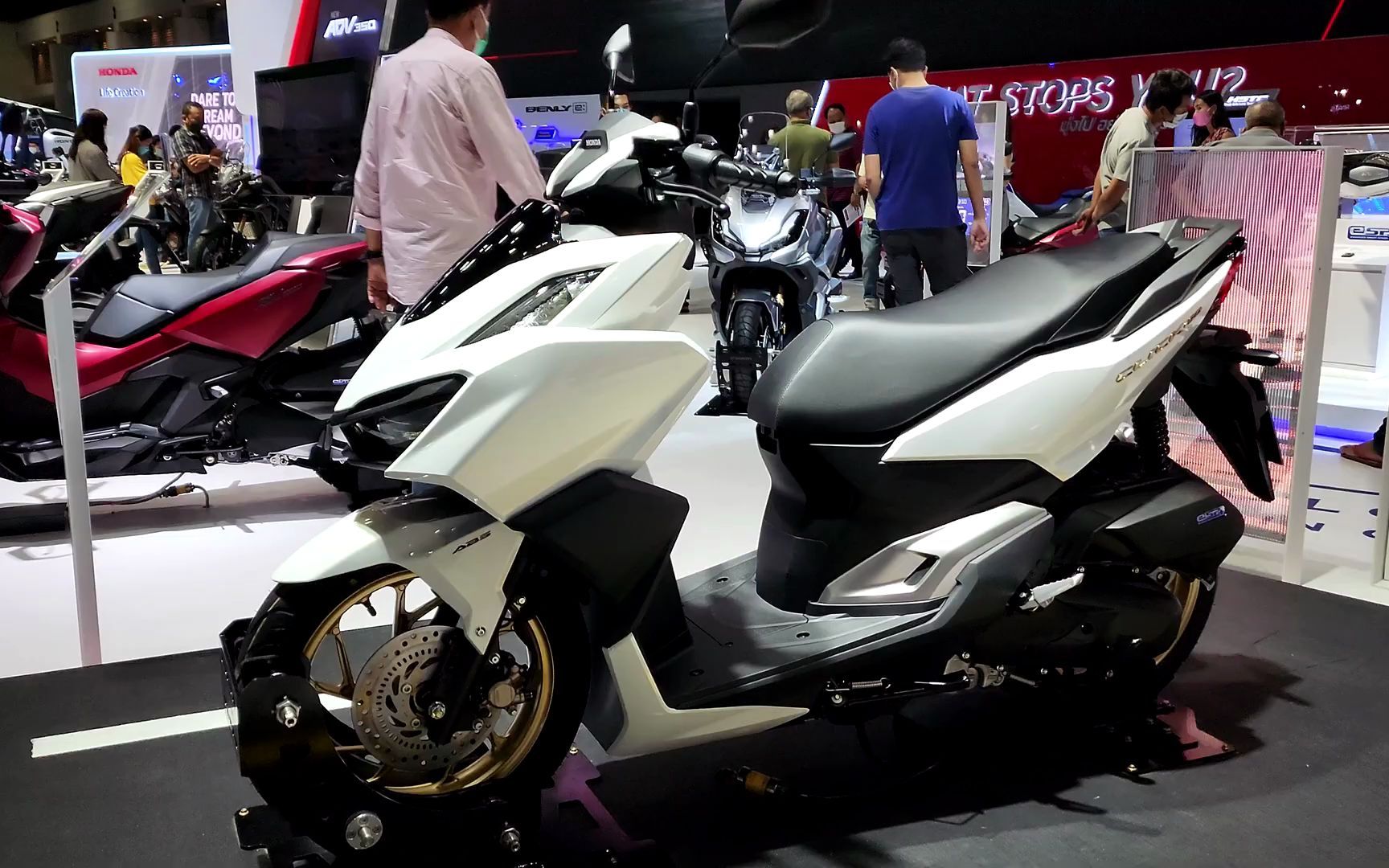 2022 款 Honda Click 160 车展实拍，“环大陆销售”的好车！_哔哩哔哩_bilibili