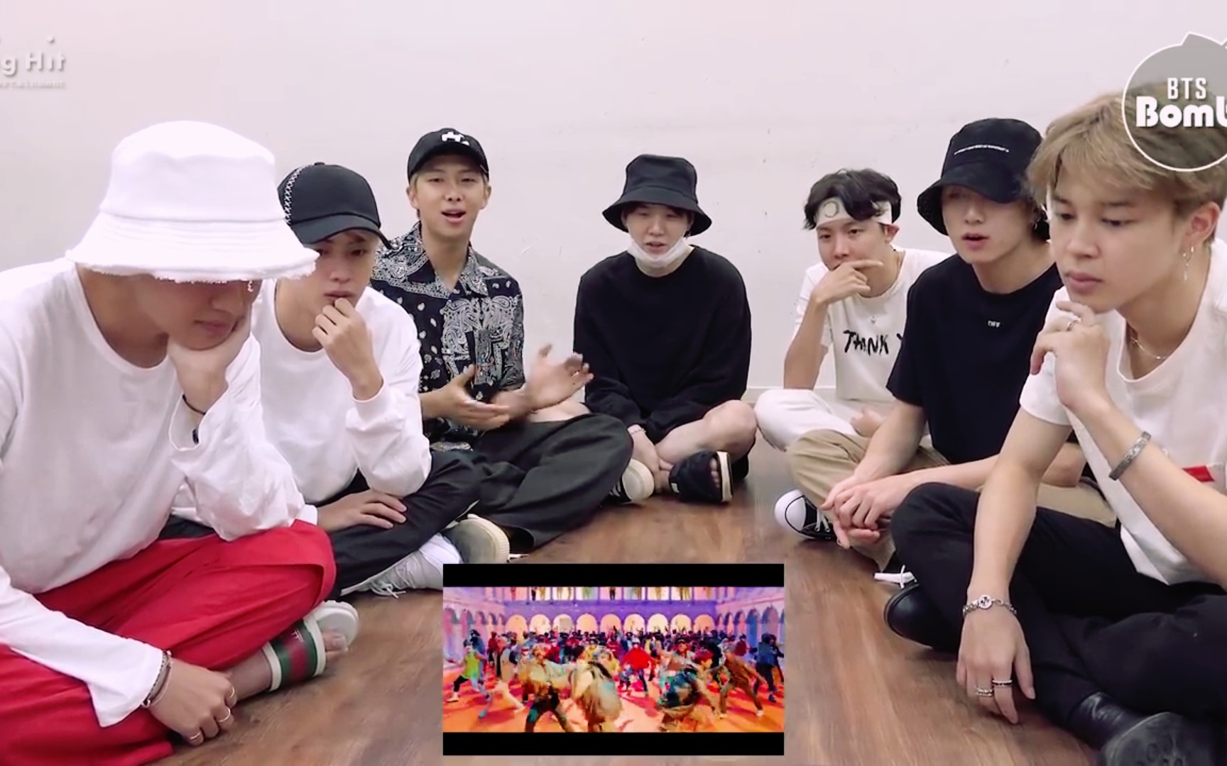 【防弹bomb】Idol官方MVreaction 崽崽们也就早公开一个小时_哔哩哔哩_bilibili