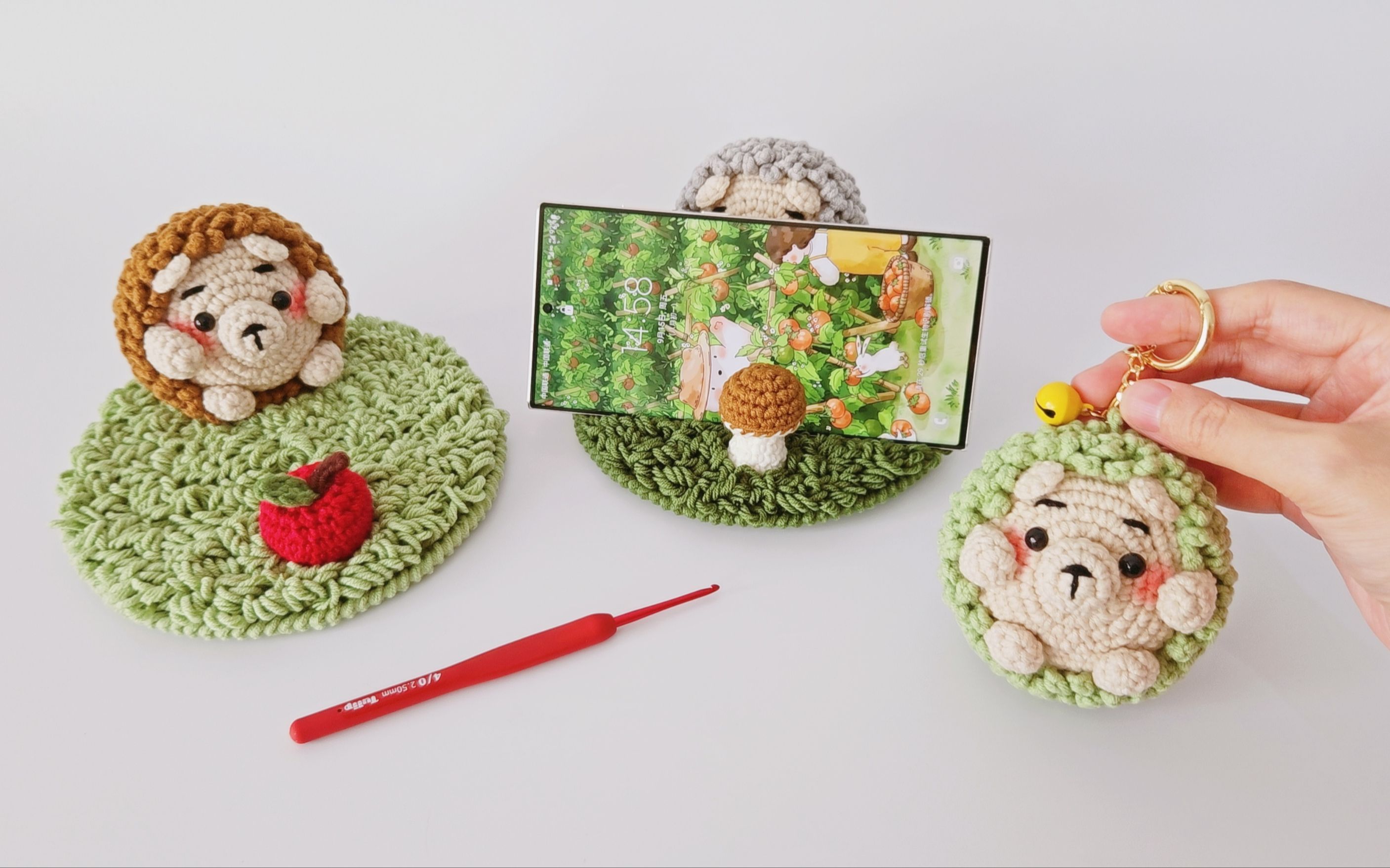 小刺猬的大草地，是他的快乐王国，钩针手机支架-小师妹手作-小师妹手作-哔哩哔哩视频