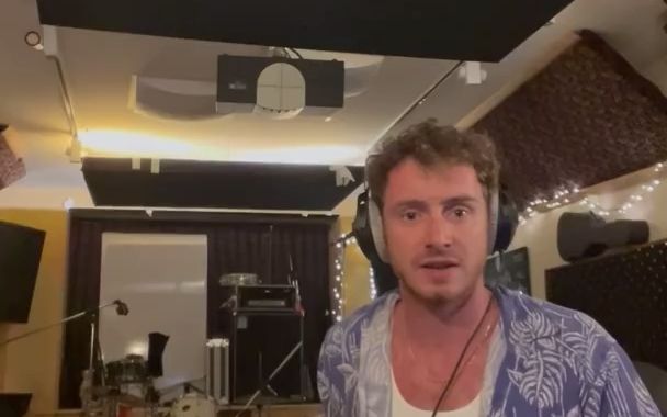 Tom Cardy- High Five【双语字幕】-卵威-卵威-哔哩哔哩视频