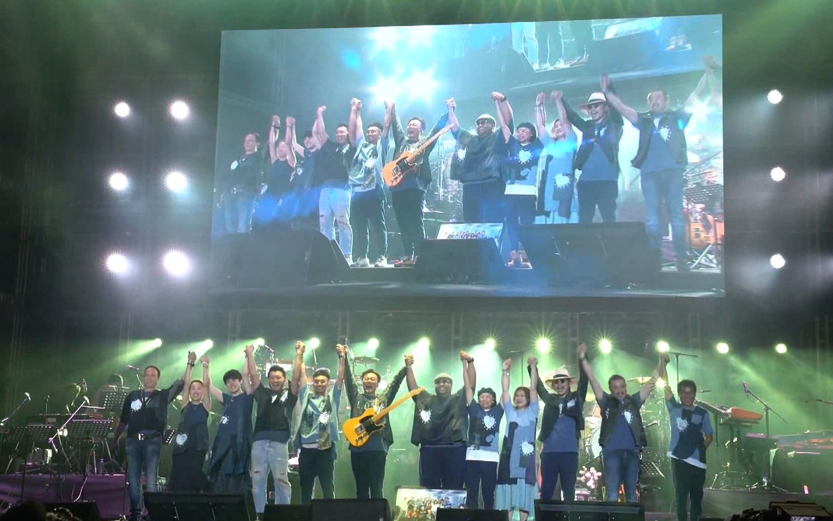 Eason Chan and DUO Band Love in Frames 音乐纪录片_哔哩哔哩_bilibili