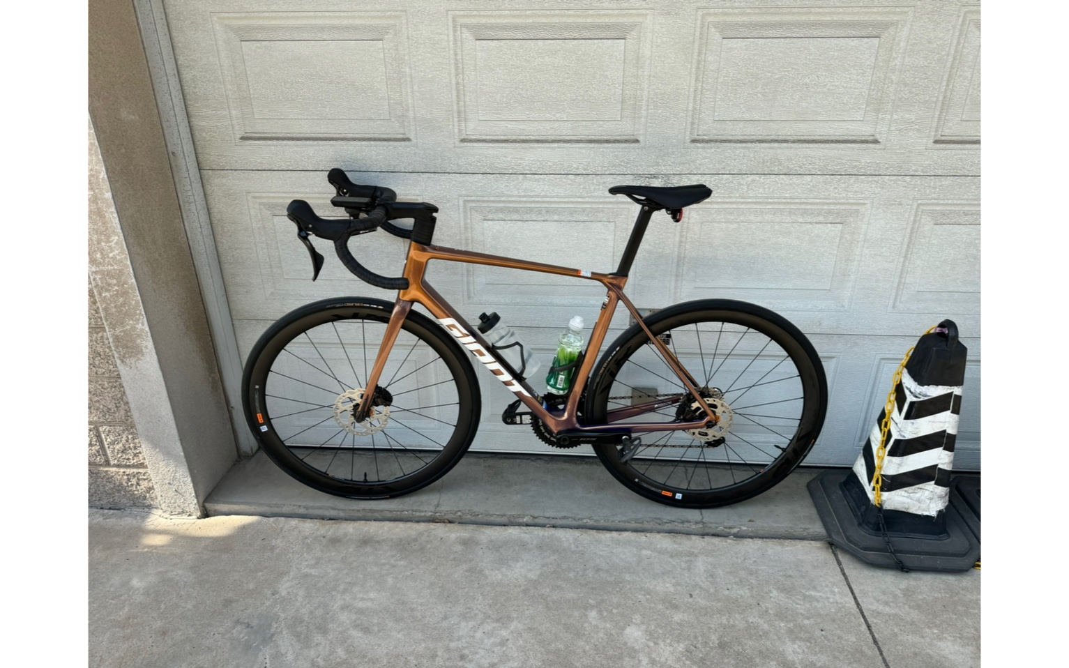 喜提第十代TCR ADV PRO 2，一个赞5km，一个币10km，走起！-快要有人鱼线的wz-快要有人鱼线的wz-哔哩哔哩视频