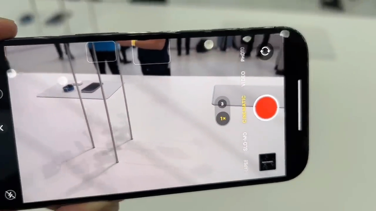 iPhone 14 Pro 这频闪你能接受么？_哔哩哔哩_bilibili