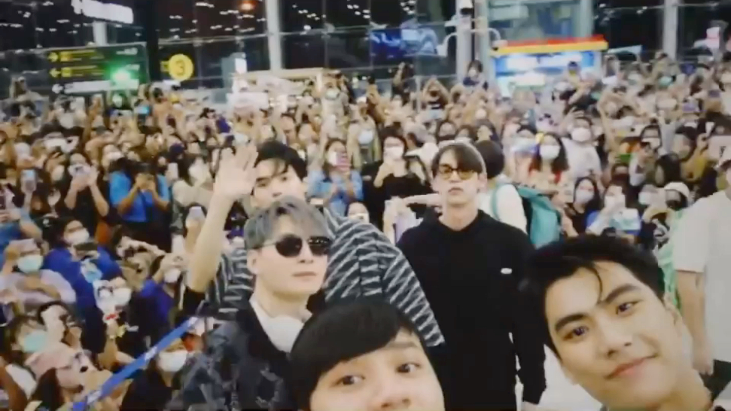 【今日份的Win&Bright】220825 泰国飞往日本_哔哩哔哩_bilibili