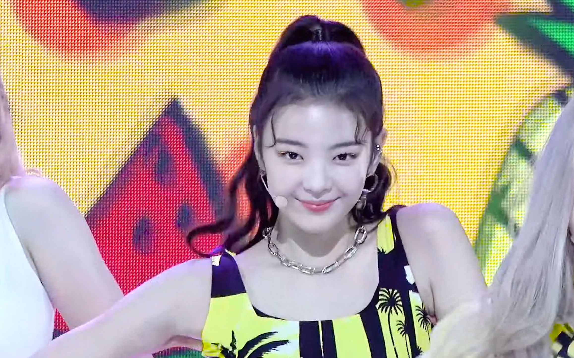 【崔智秀】190818 人气歌谣 ITZY LIA ICY 横版直拍_哔哩哔哩_bilibili