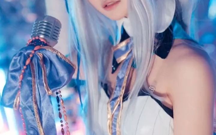 白莉爱吃巧克力-爱蜜莉雅