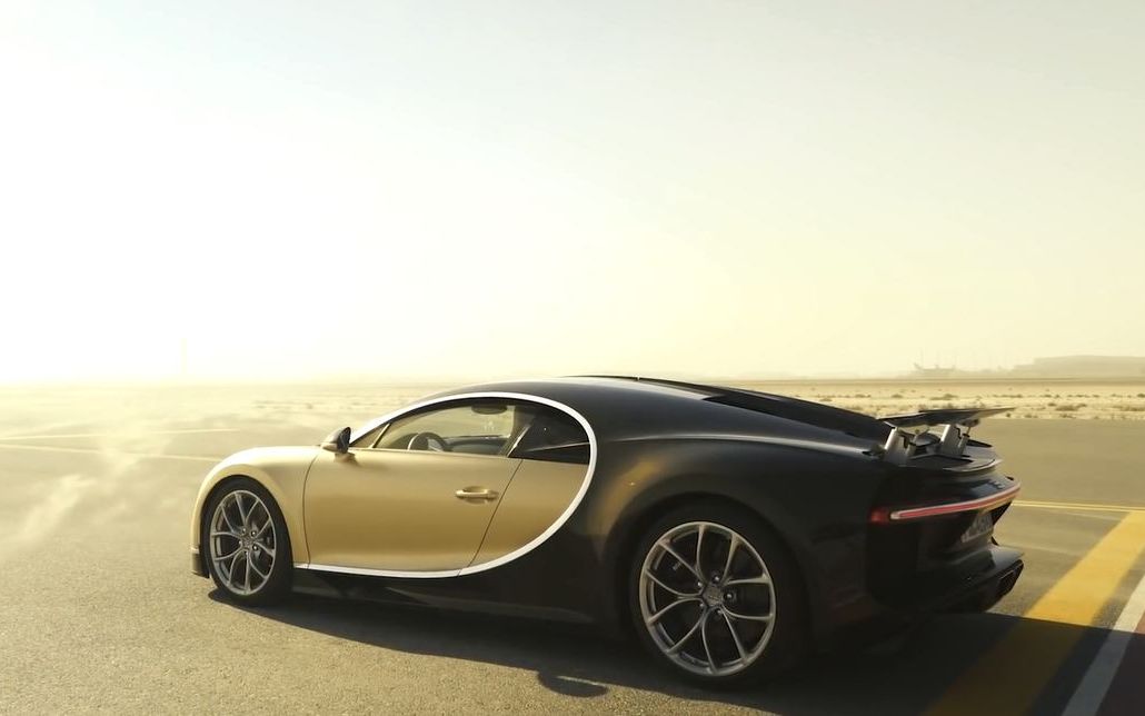 Chris Harris 驾驶...最佳豪华 Aston Martin DB11, 261mph Bugatti Chiron ...