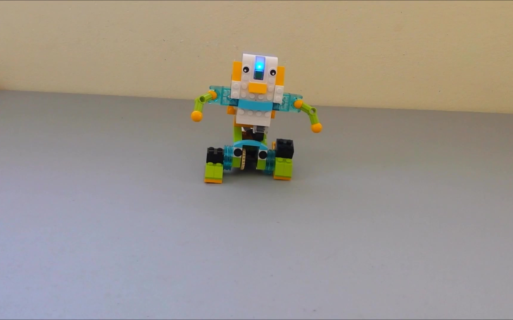 国外乐高wedo2.0作品分享_哔哩哔哩 (゜-゜)つロ 干杯~-bilibili