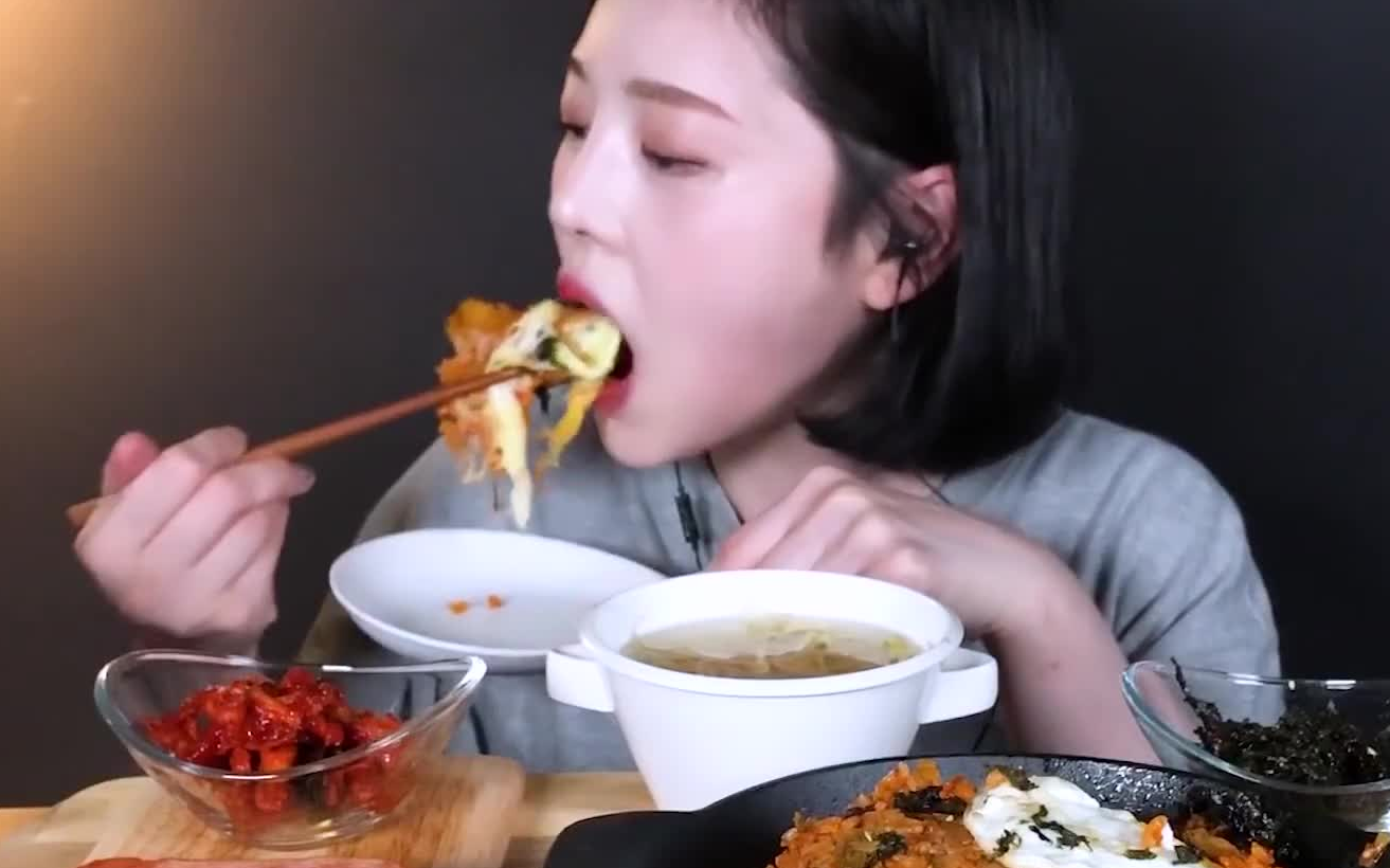 【Eating With Boki】鸡蛋拌饭、火腿_哔哩哔哩_bilibili