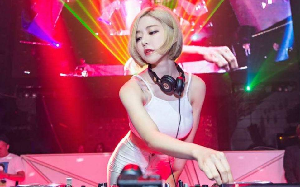 DJ SODA为何短时间成为亚洲第一女DJ：看身材、穿着、吃相你就明白了。是不是你的菜？_哔哩哔哩_bilibili