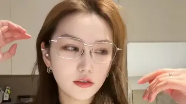 卡特里娜 (katrina) 素颜 年底的意外驚喜 🤍🐊🤍,