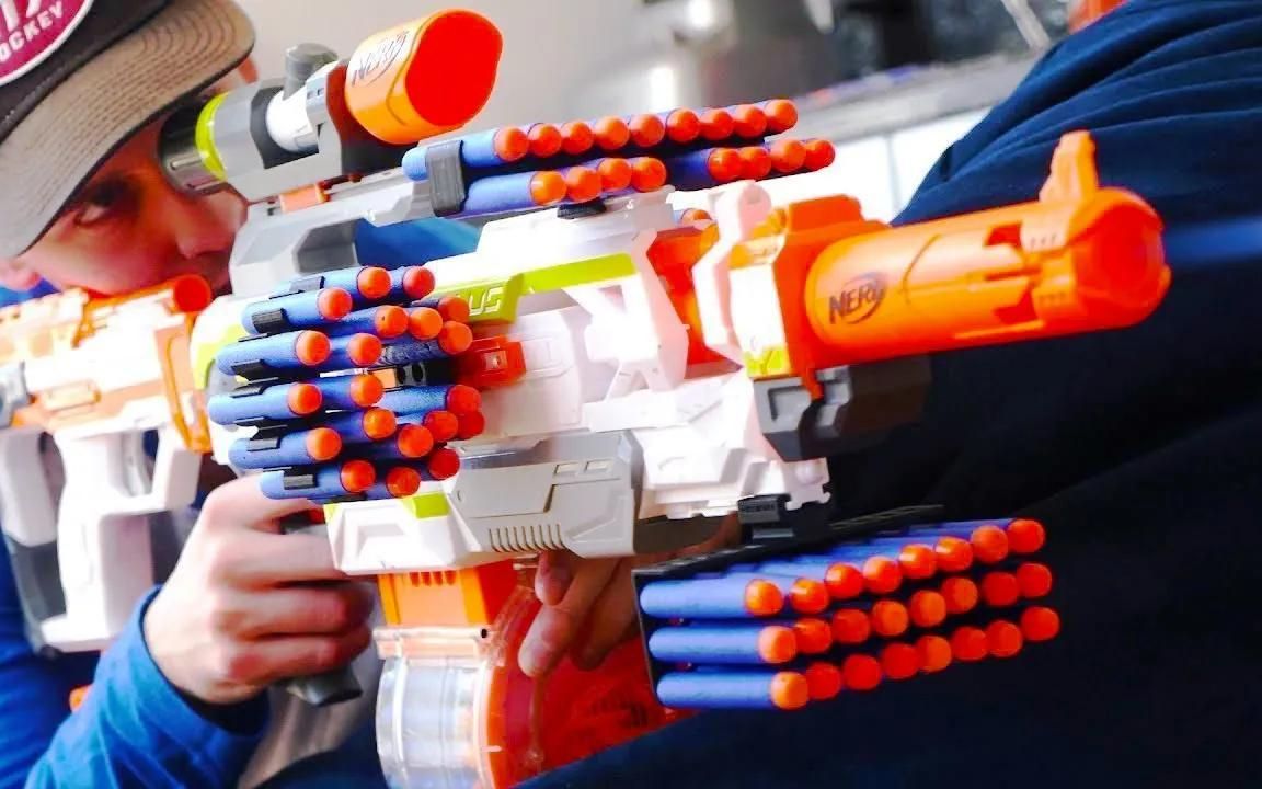 Nerf War Drone Battle-PDKFilms-PDKFilms-哔哩哔哩视频