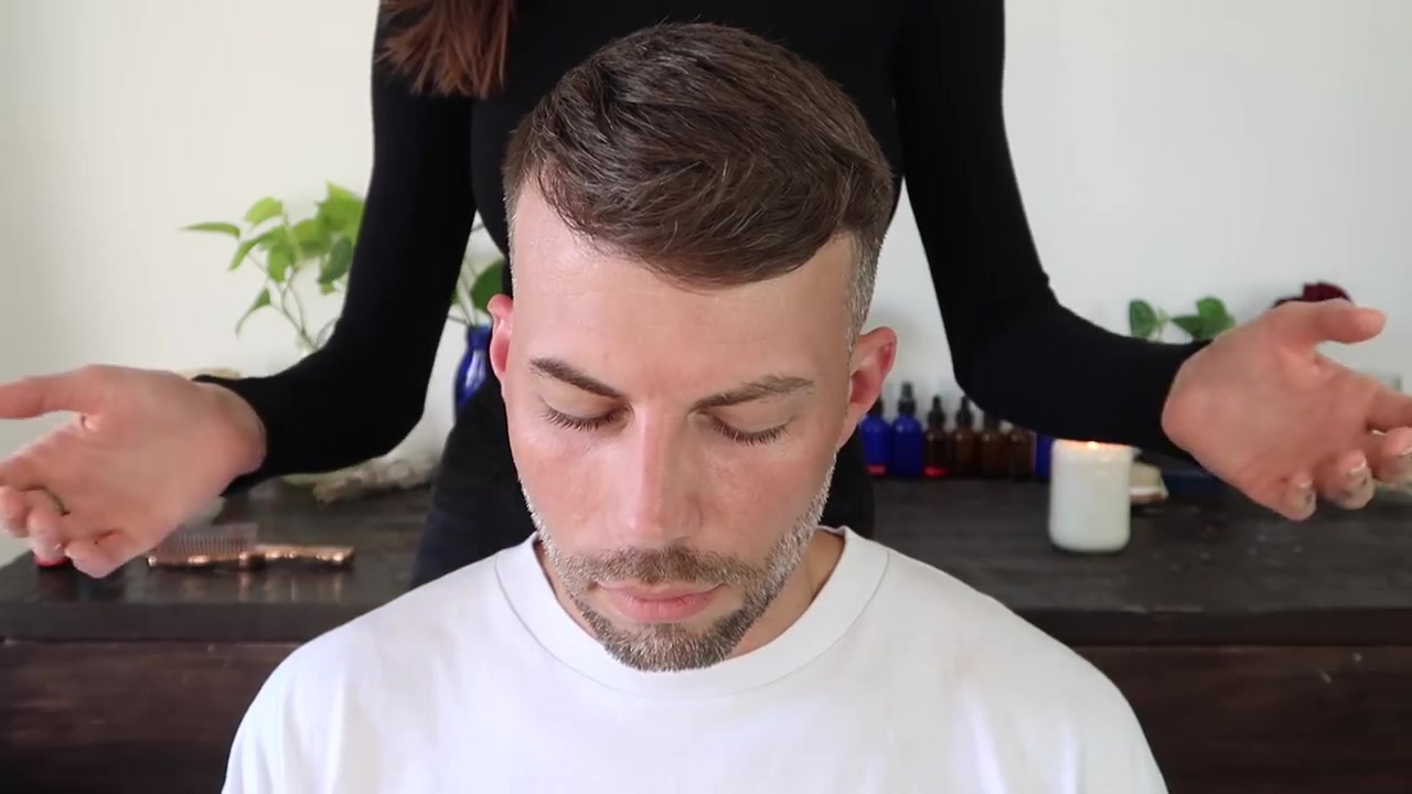 itsblitzzz小姐姐为自己10几年的好友Brandon做的按摩视频，希望他能够积极的生活。_哔哩哔哩_bilibili