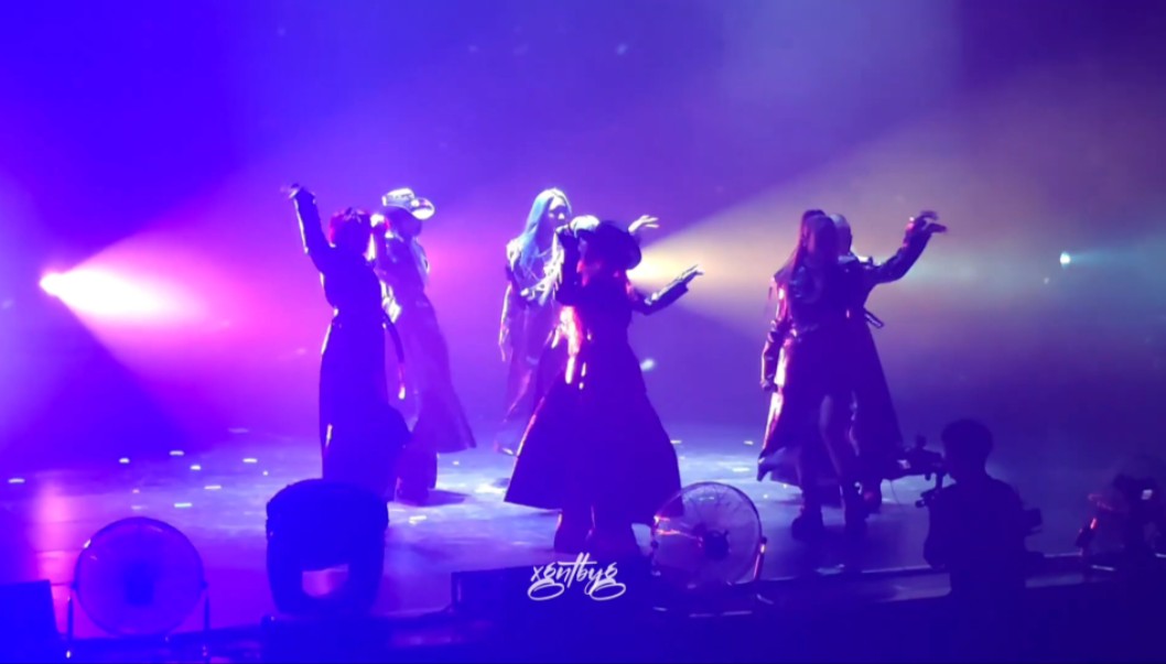 XG - HOWLING (Official Music Video)-OldRachel-XG-哔哩哔哩视频