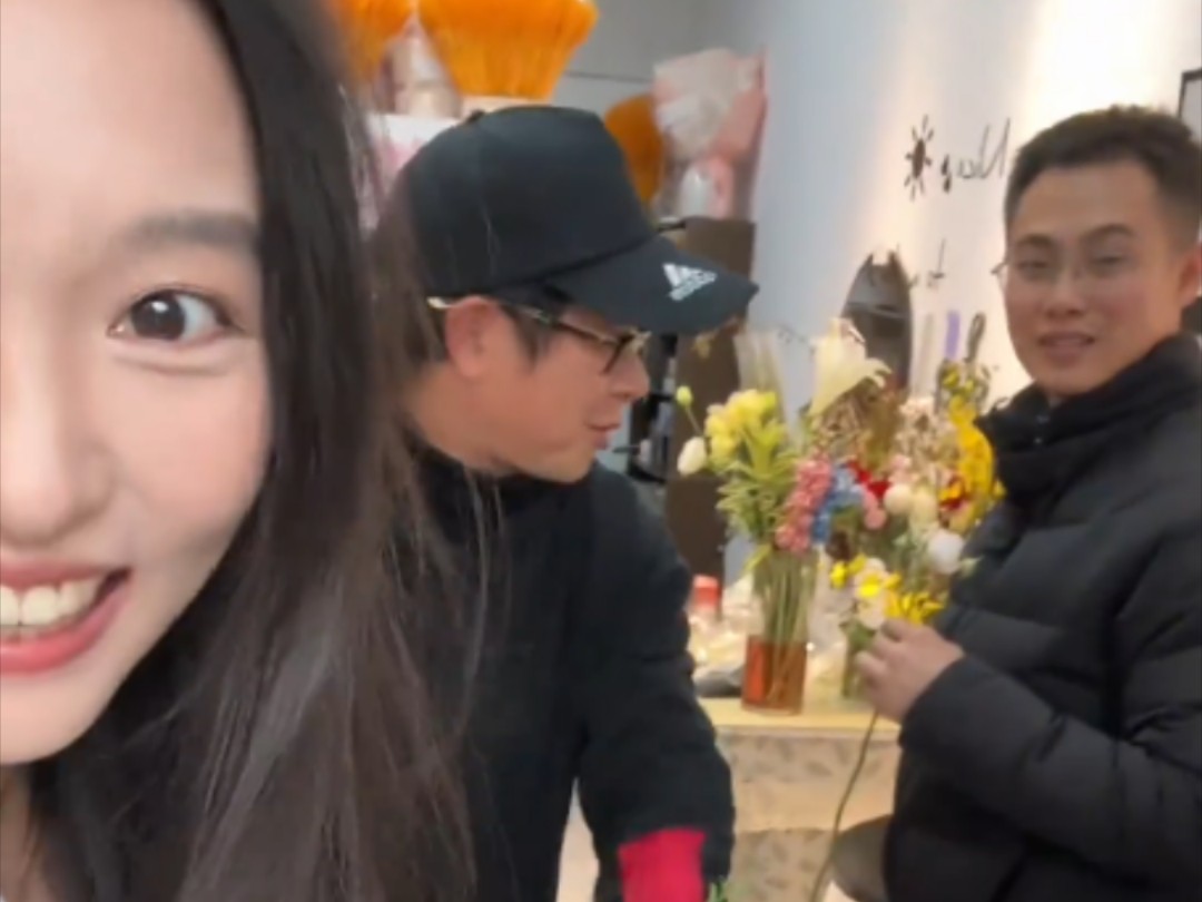 变异地恋了，但没完全变-嘿嘿slmo-默认收藏夹-哔哩哔哩视频