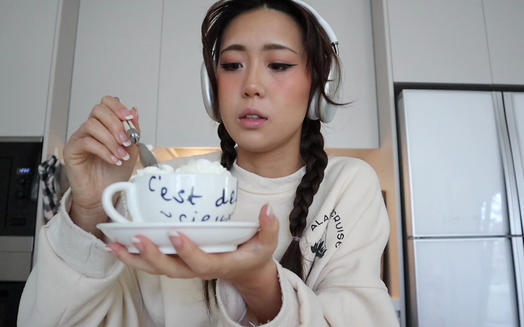 【油管】【Briddy Li】居家日记💌 早上 7 点到 00 点起床，富有成效的日子，拥有自己的小企业生活_哔哩哔哩_bilibili