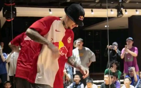 [popping]进来感受popping c三分钟的爆震！_哔哩哔哩_bilibili