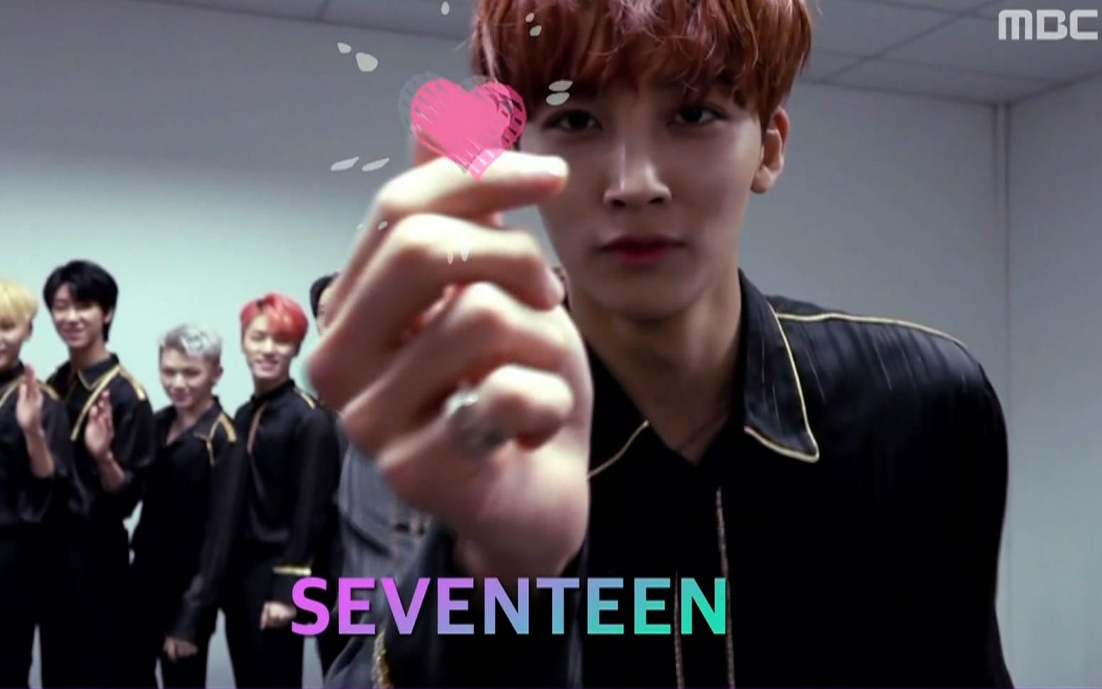 【播出版】181021 SEVENTEEN - CLAP 拍手 + THANKS+ OH MY! 怎么办 釜山BOF_哔哩哔哩 (゜-゜)つロ ...